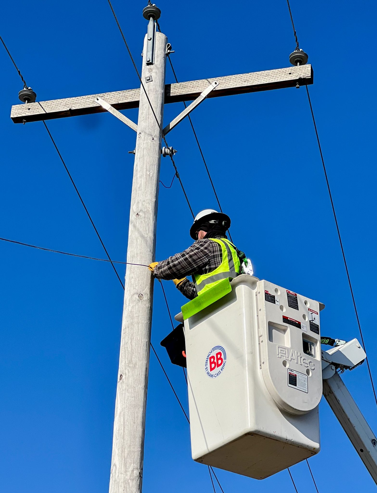 Broadbanding Together - Wabash Valley Power Alliance